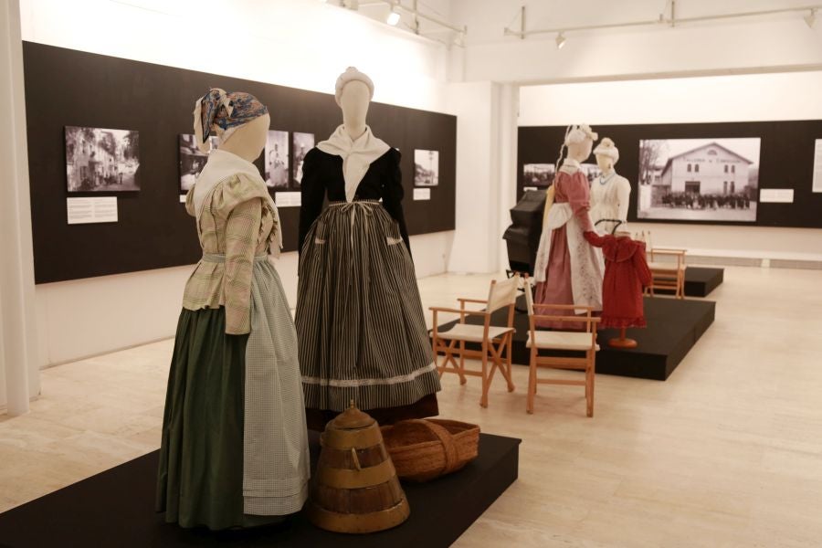 Fotos: Los maniquíes se suman a la exposición de la Donostia del siglo ...