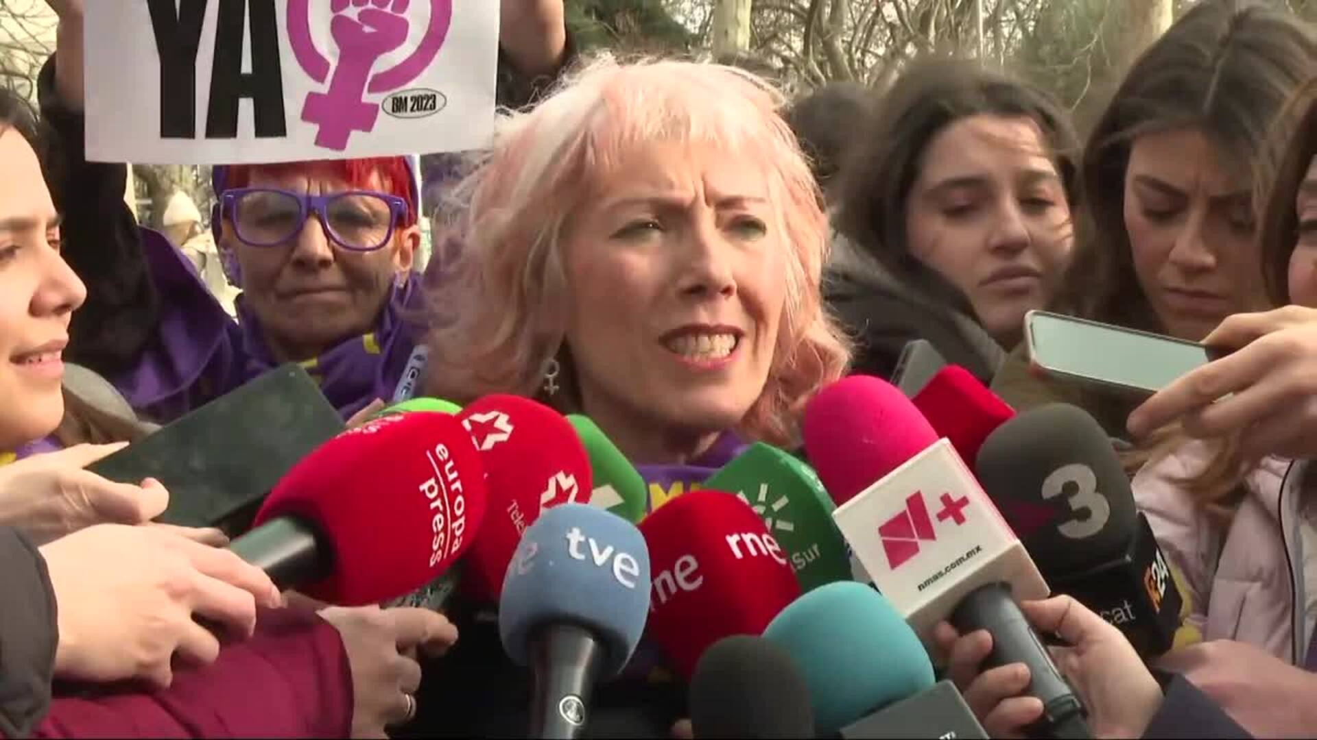 Comisión 8M marcha por la Ley Trans y el sólo sí es sí: "Cabemos todas y todes" | El Diario Vasco
